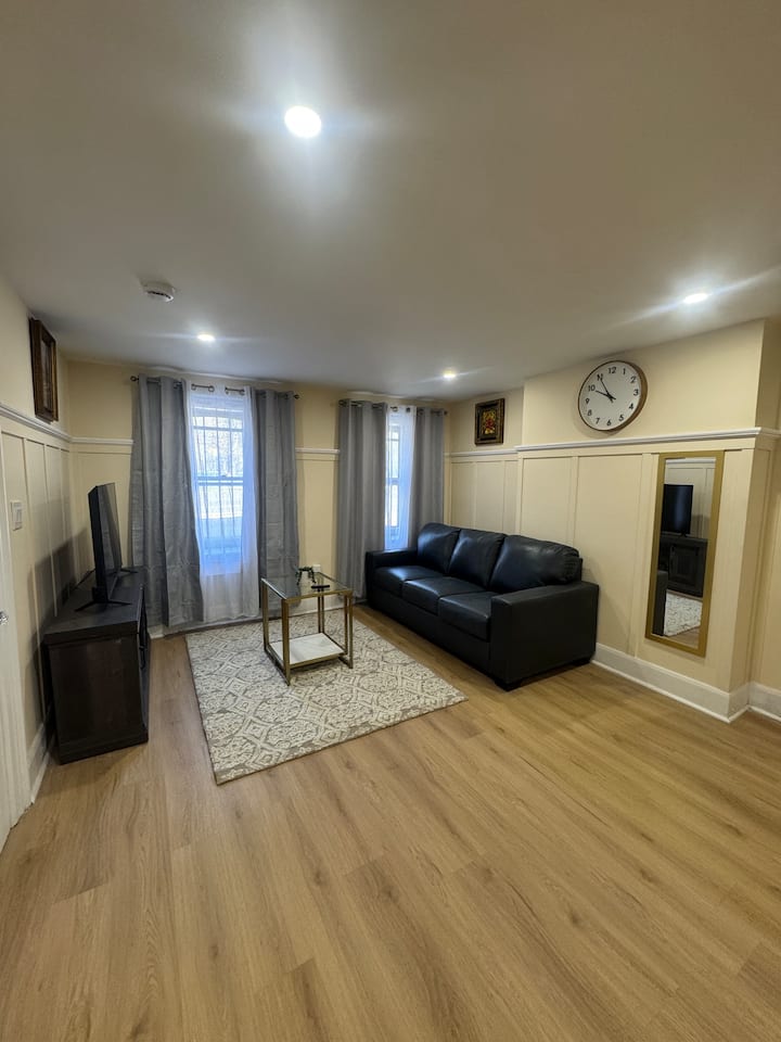 Rowhouse 18 - 1bdr Park South - Albany, NY