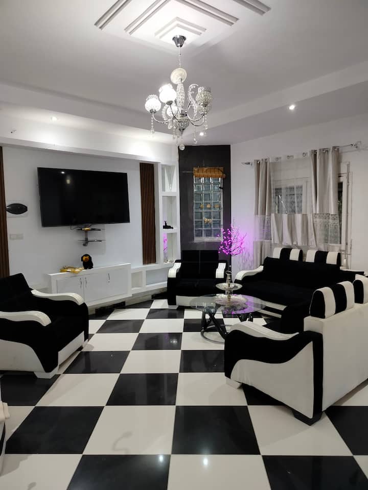 Appartement Moderne Au Centre - Tlemcen
