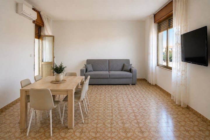 Bright 2br Home + Free Parking Walk To The Beach - Posada