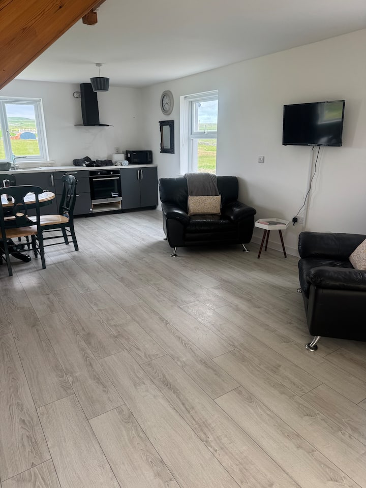 O’ Brian’s Tower View Apartment - Lisdoonvarna