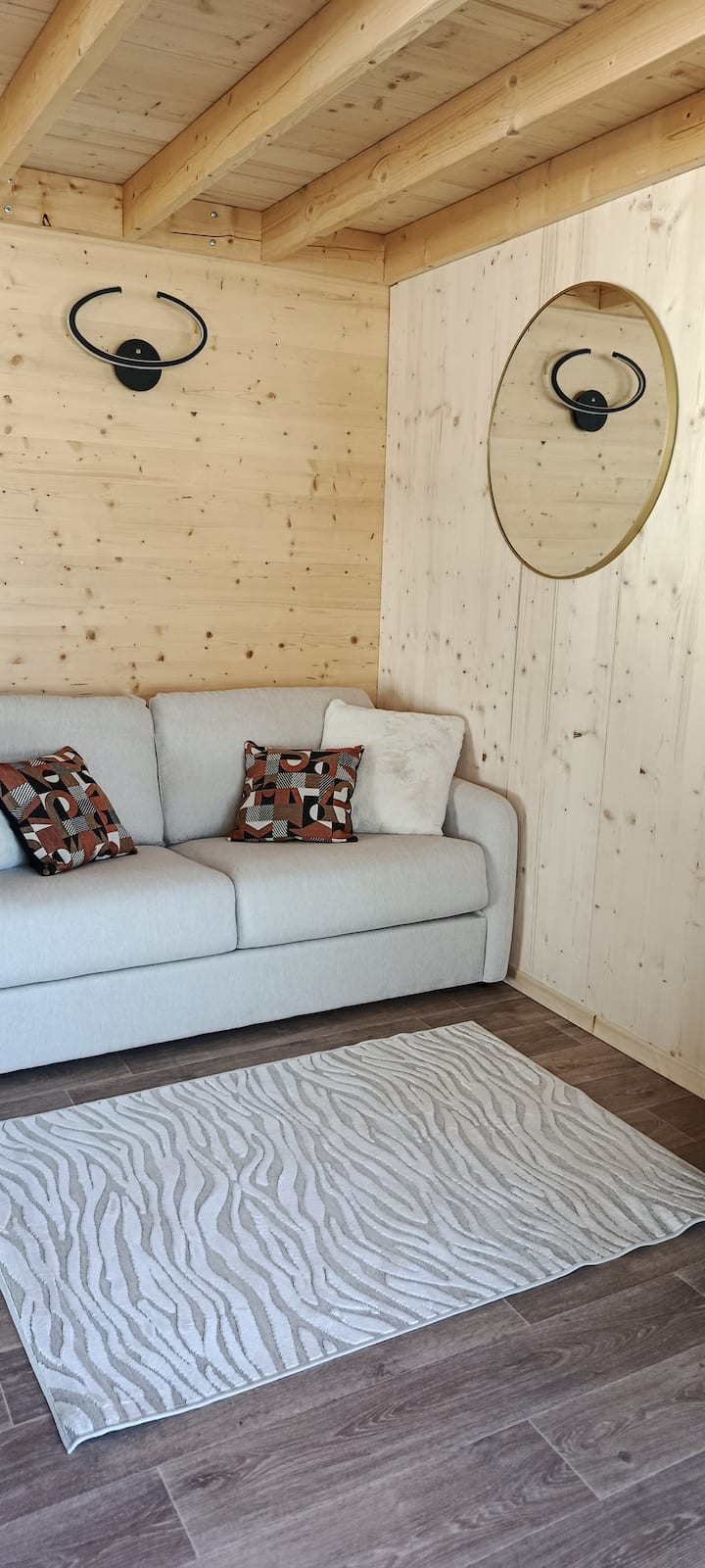 Chalet En Bois Dans Parc Résidentiel à Pradons - Ruoms