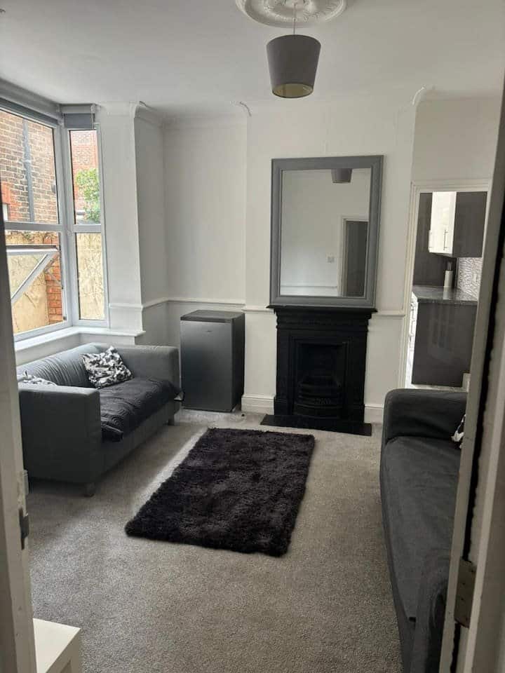 Spacious 5br Home | 7mins To Victorious Ground! - Portsmouth