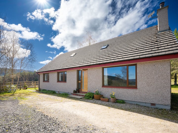 Highland Hillside Retreat By Interhome - Drumnadrochit