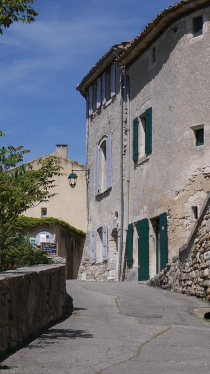 Menerbes Village House With Sweeping Views And Ac - Luberon