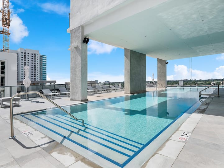 Prime Brickell Stay, City Views, Pool, Gym & Spa - Miami