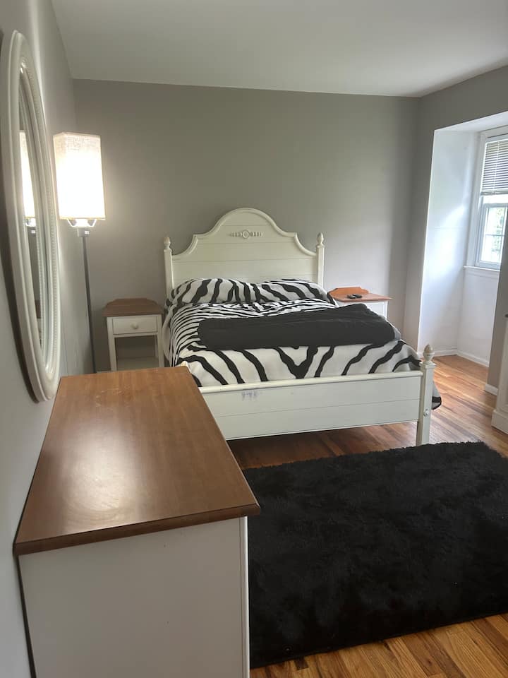 Beautiful Guest Room With Private Bath. - Morristown, NJ