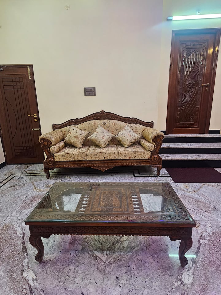 Luxury 3 Bhk Villa | Pvt Jacuzzi & 8-in-1 Shower - Tiruvannamalai