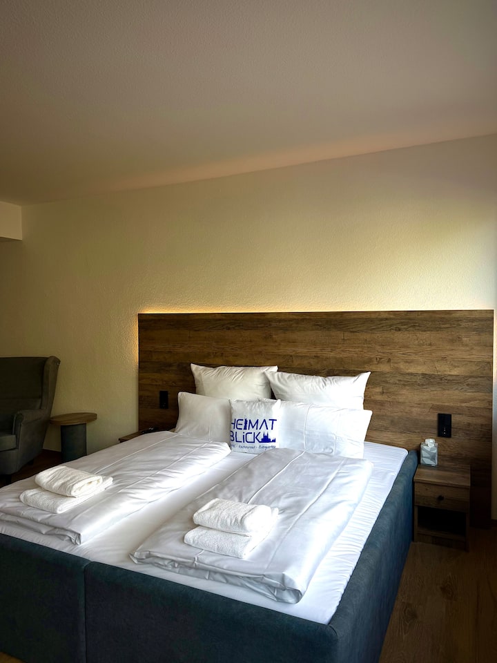 Heimatblick - Delux Doppelzimmer Mit Zustellbett - Fulda