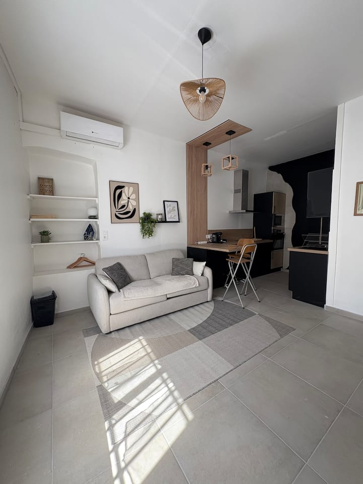 Studio Design • Cœur De Nîmes • 8 Min Arènes - Nîmes