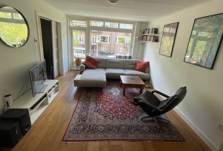 Newly Available Apartment In Chill Neighborhood - Amsterdam