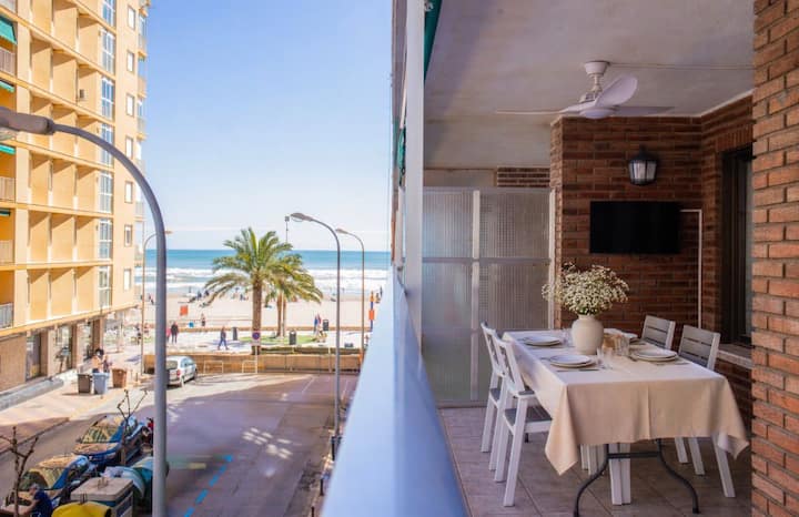 Primera Línea De Playa. 6 Pax. Plaza De Parking - Cullera