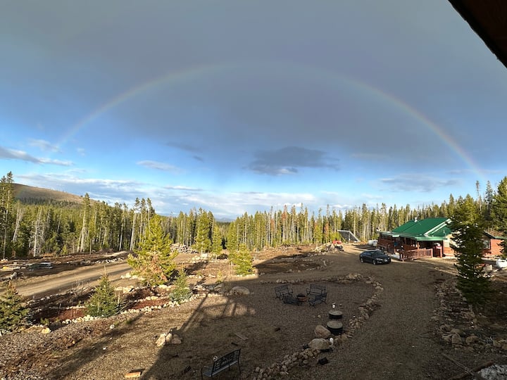 Beautiful Mountain Getaway With Creek Access - Anaconda, MT