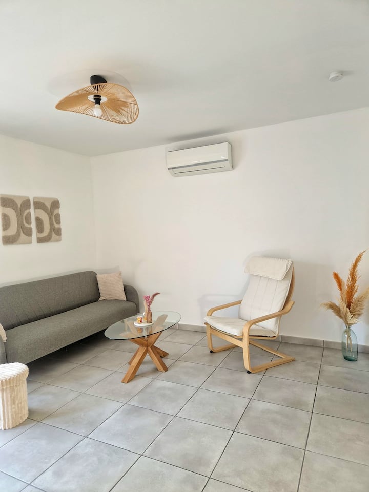 Appartement En Rdc De Villa 3 Chambres, Jardin - Perpignan
