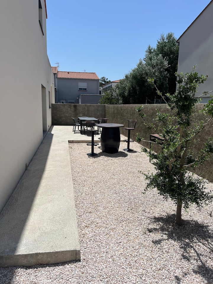 Appartement En Rdc De Villa – 3 Chambres, Jardin - Perpignan