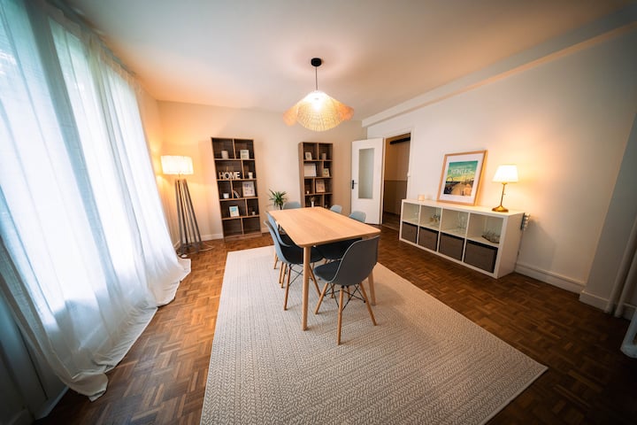 T3 Lumineux Avec Balcon – 6 Pers – Procé - Nantes