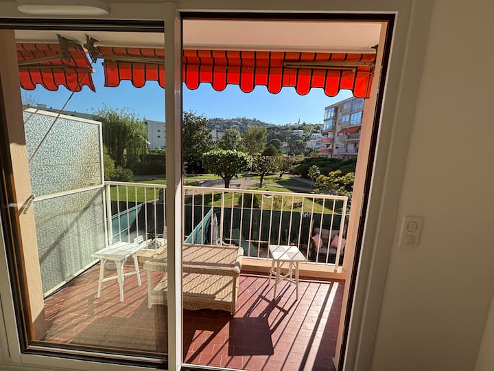 Appartement Avec Terrasse - Mandelieu-la-Napoule