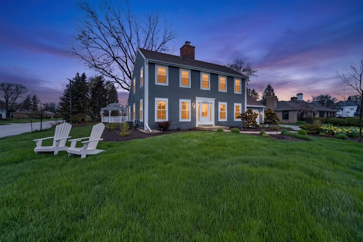 Gorgeous 4br/3ba Home With Lake Michigan Views - Racine, WI
