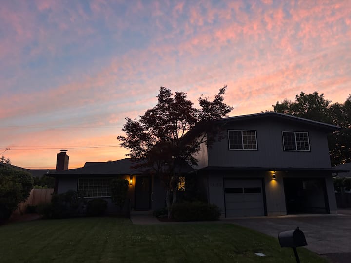 The Corvallis Cabin - Corvallis, OR