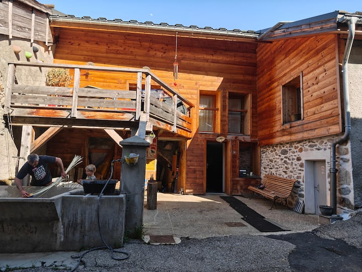 Maison Dans Un Hameau De Montagne - Villard-Reculas