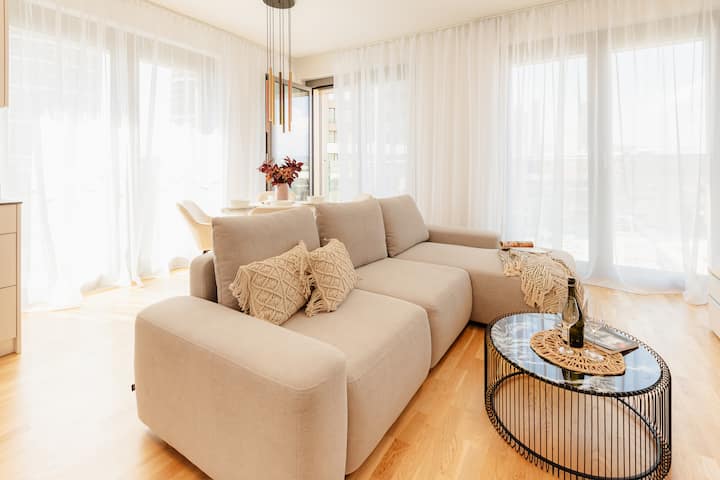 Bnb Metropolis Apartment With Garage Parking - Bratislava