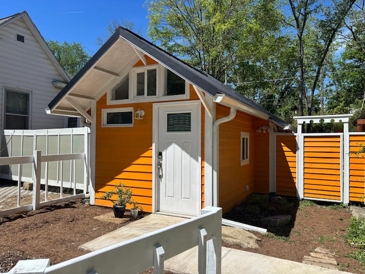 Persimmon Cottage - Bloomington