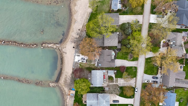 The Martin House I Private Lakefront Escape - Ontario