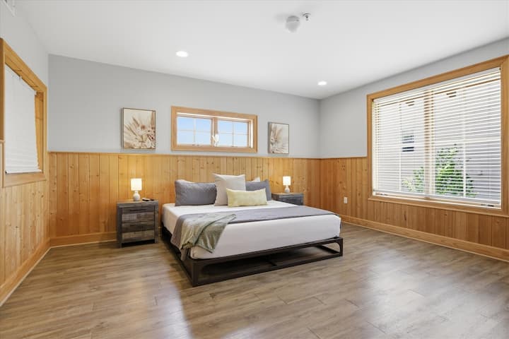 Serenity Ridge Unit 711 - Single-level Group Stay - Pigeon Forge, TN