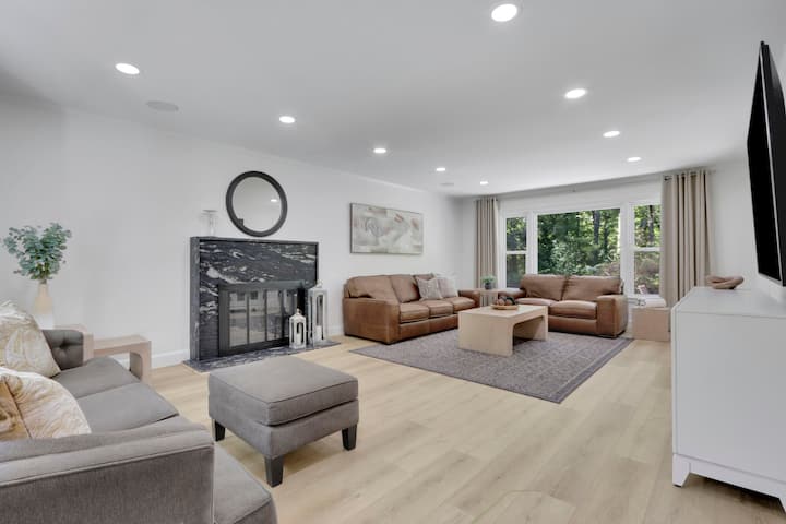 Quiet & Cozy Retreat - Lawrenceville, GA