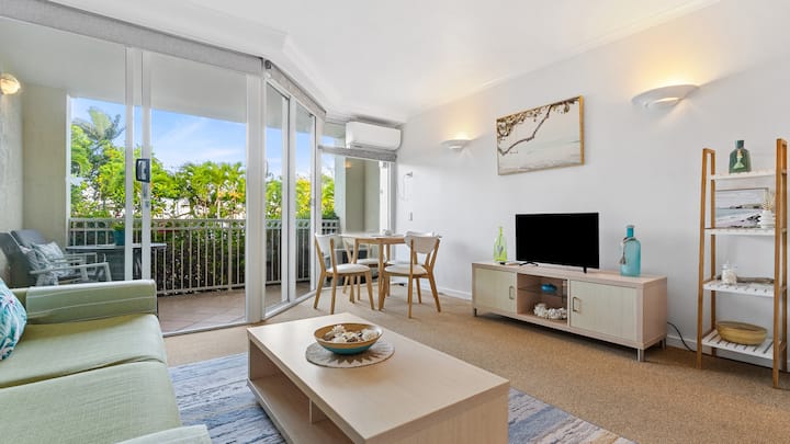 Oceanfront Gem At Trinity Beach - Pool - Sea View - Cairns
