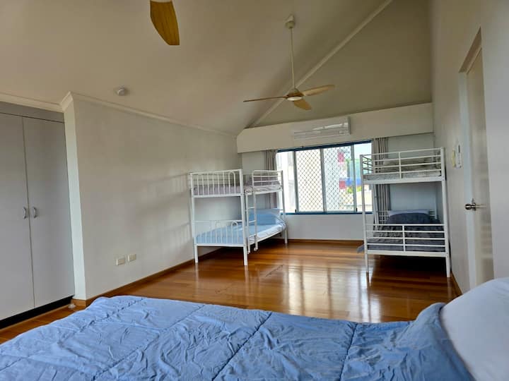 Spacious Room For 5 | Cbd | Walk To Waterfront - Darwin