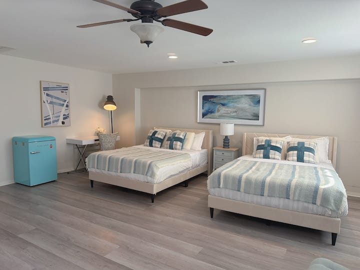 Spacious 7br 10beds Sofabed 4ba 3tv Home - Eastvale, CA