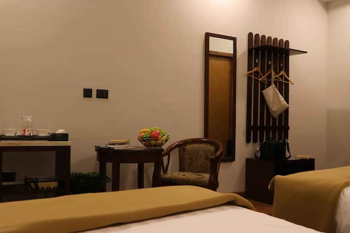 Hotel Samye | Spacious Deluxe Room + Breakfast - Thimphu