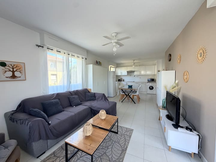 Appartement T2, Proche De La Plage Et Commerces - Calvi