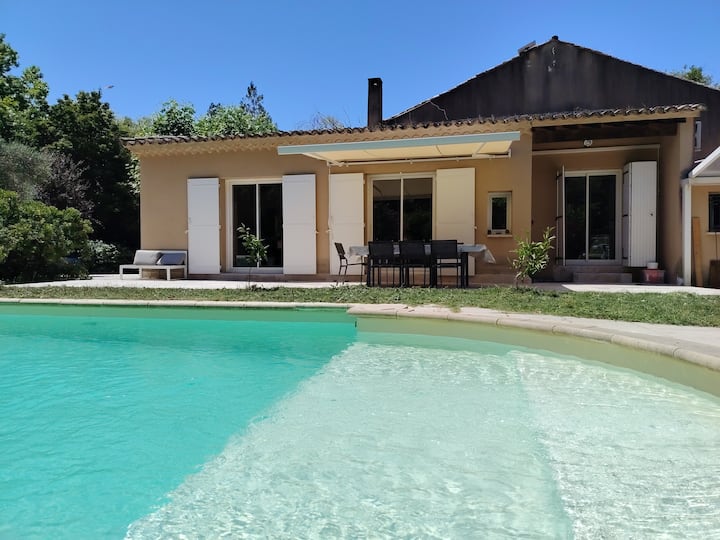 Maison Climatisée Avec Piscine Privée - Orange, France