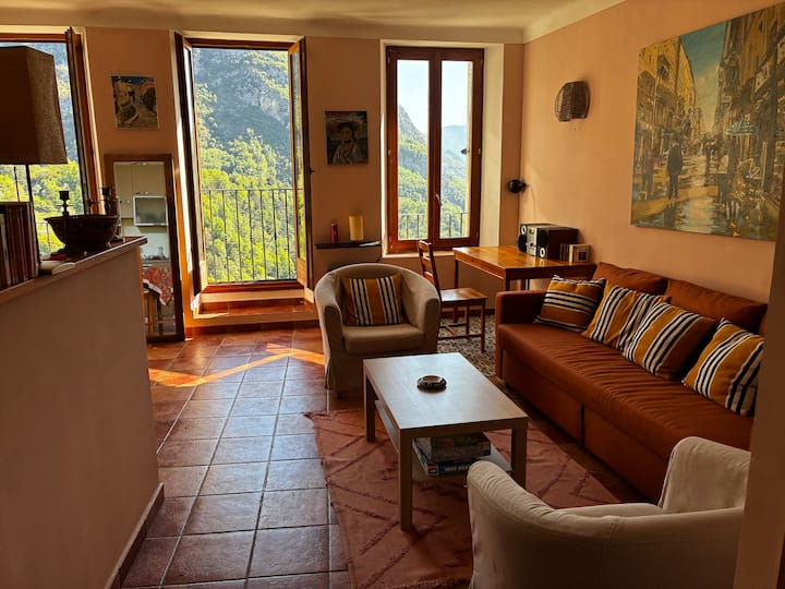 Joli Appartement Ensoleillé Au Coeur De Saorge - Breil-sur-Roya