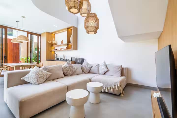 Modern 2br Canggu Escape | Private Pool + Rooftop - Australia