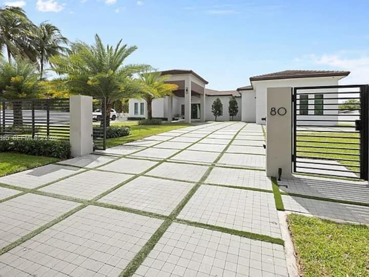 Luxury Meets Miami - Doral, FL