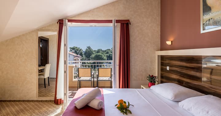Hotel Terra Nova - Two-bedroom Suite With Terrace - Novalja