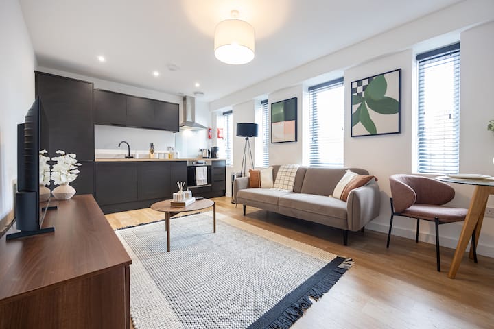Urban Retreat: Stylish One-bedroom Studio - Manchester