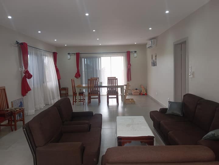 Appartement 4 Pièces Meublé Aux Cocotiers - Cotonou