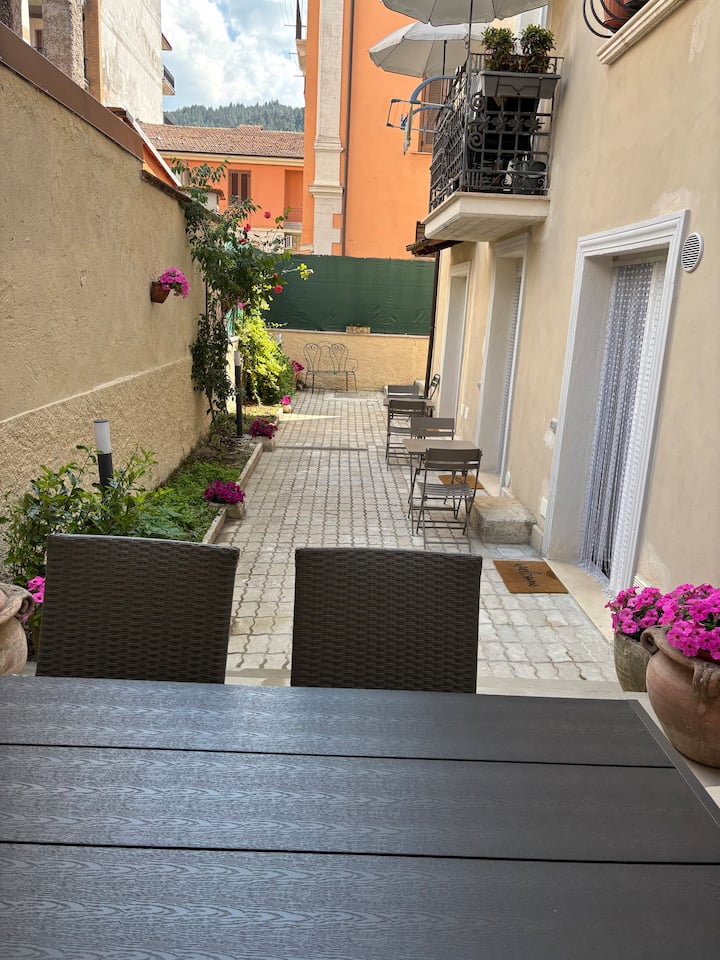 Suite 28 Con Cucina E Giardino Comune - Tagliacozzo