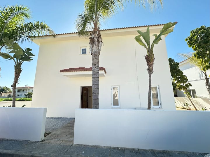 Villa Coconuts - Nissi Beach - Ayia Napa