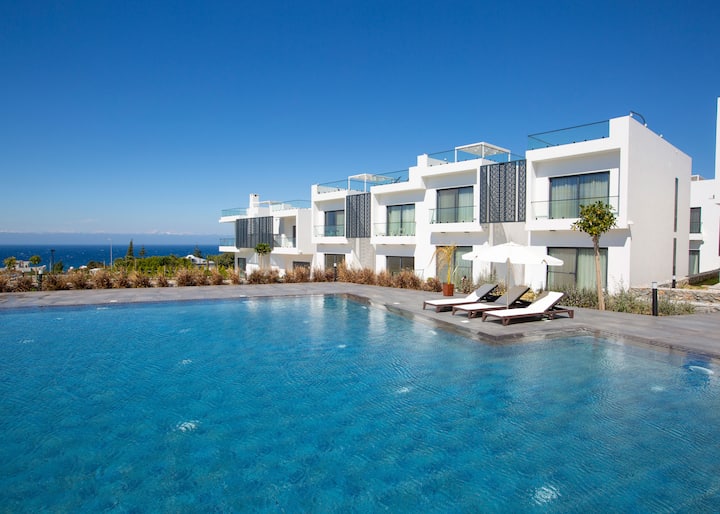 Abodos Aqualina A1 By Holidaykeys - Cyprus
