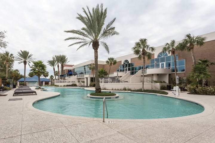 2 Scenic Marina Rooms Near Nasa & Attractions - League City, TX