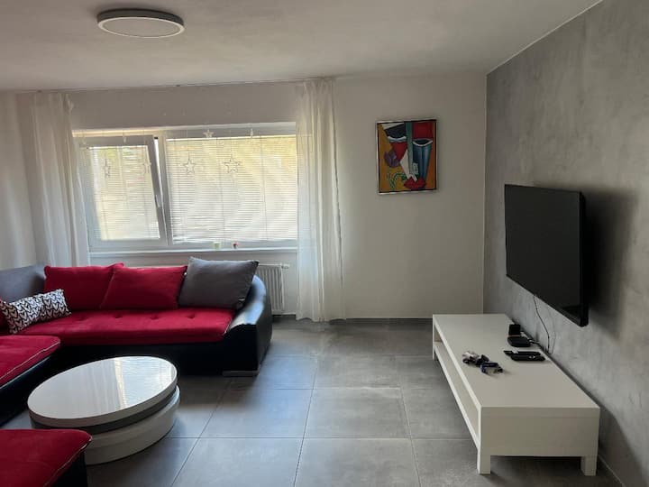 Hurbanova Apartment With Free Parking - Trenčín