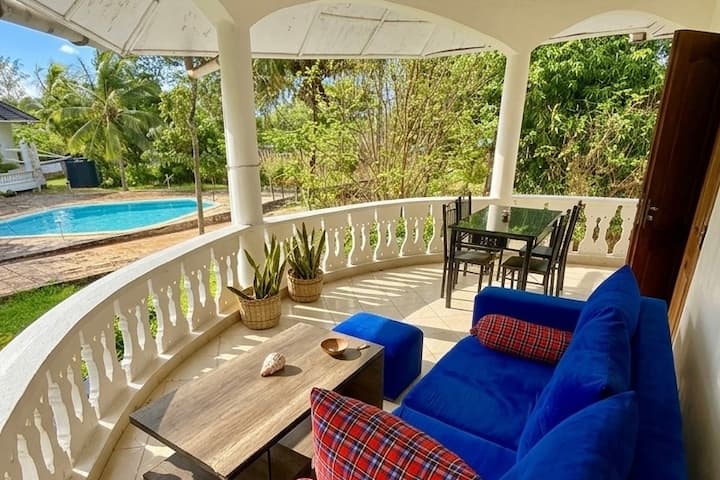 Penthouse Retreat: Privacy, Pool & Close To Beach - Diani Beach