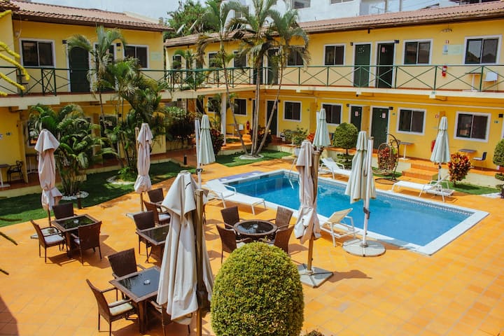 Modern Hotel Stay In Luanda, Breakfast & Transfers - Luanda