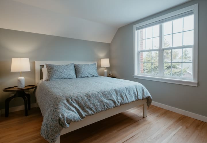 Cherry Lane Cottage | 3 Bed 1.5 Bath - St. John’s