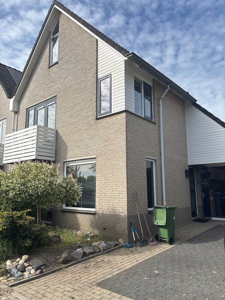 Grote Woning Met 3 Slaapkamers. - Nijmegen