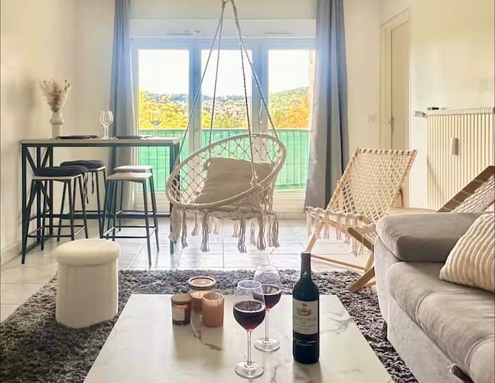 Joli T3 Lumineux Avec Balcon Et Parking Gratuit - Essey-lès-Nancy